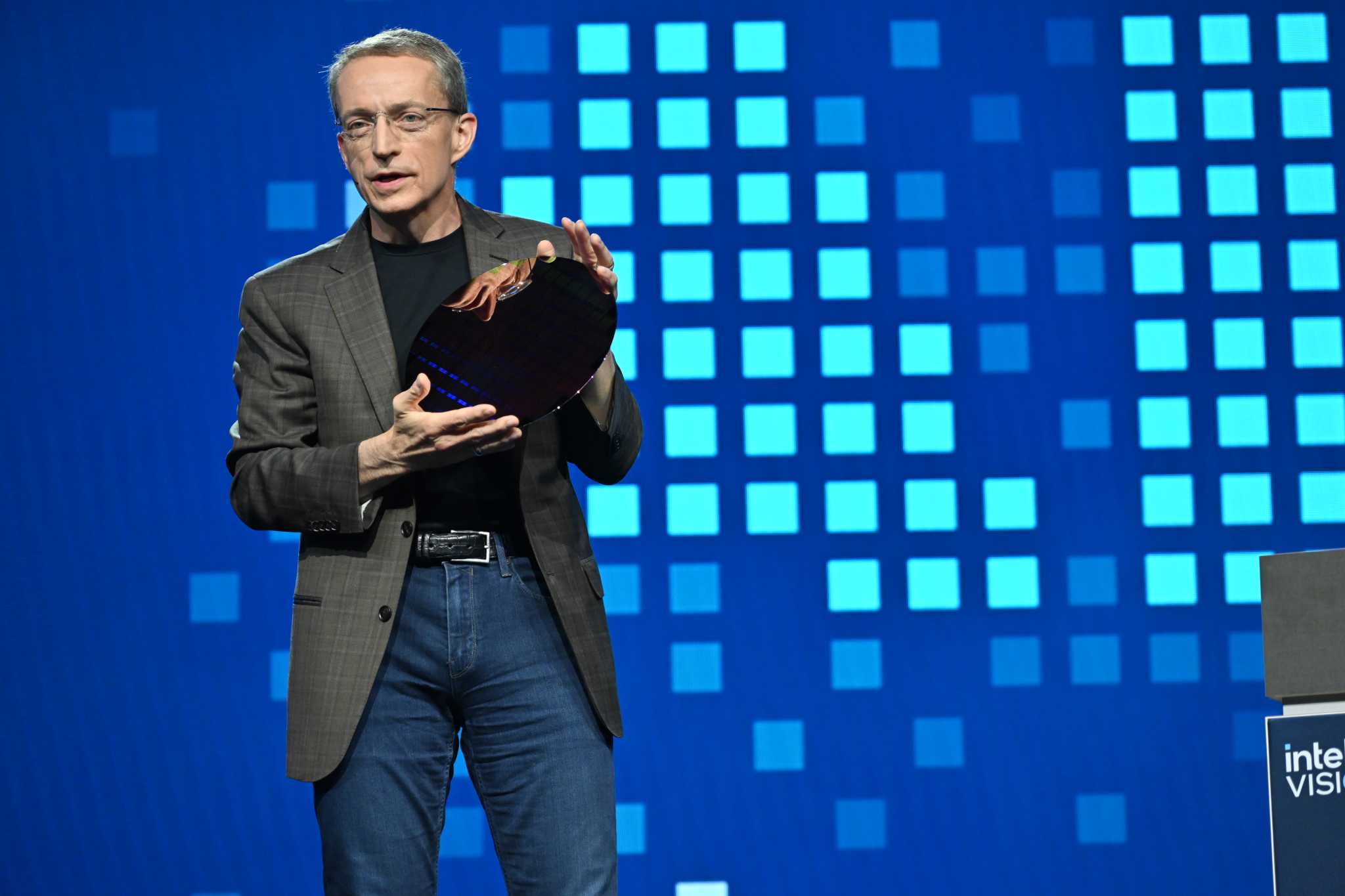 Intel unveils its AI roadmap, chips to rival Nvidia – Computerworld
