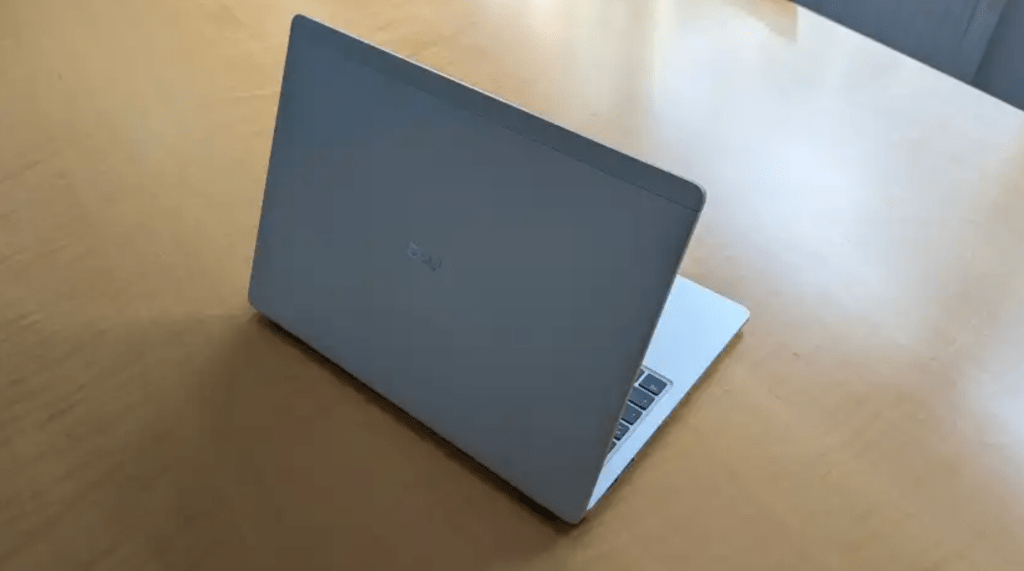 Dell Pro 16 Plus im Test: KI-Laptop mit großem Display | Computerwoche