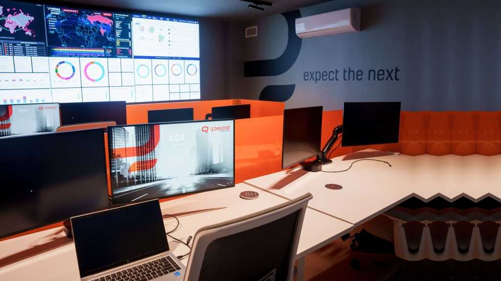 Q.beyond eröffnet zweites SOC in Riga | ChannelPartner
