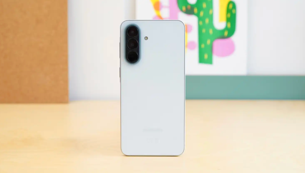 Samsung Galaxy A57 vs. Google Pixel 10a | Computerwoche